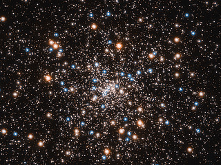 Hubble's view of dazzling globular cluster NGC 6397 | ESA/Hubble